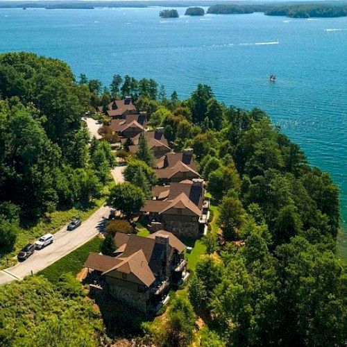 Lanier Islands™ Official Website - A Lakeside Resort in Georgia